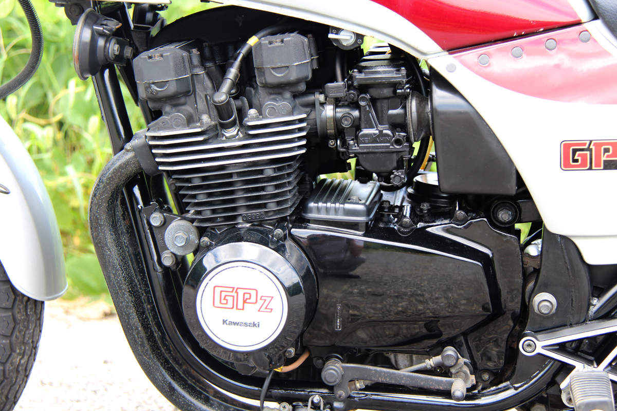 GPZ400F 実走行距離2112キロ！(写真増やしました） | タサキチューニング ブログ